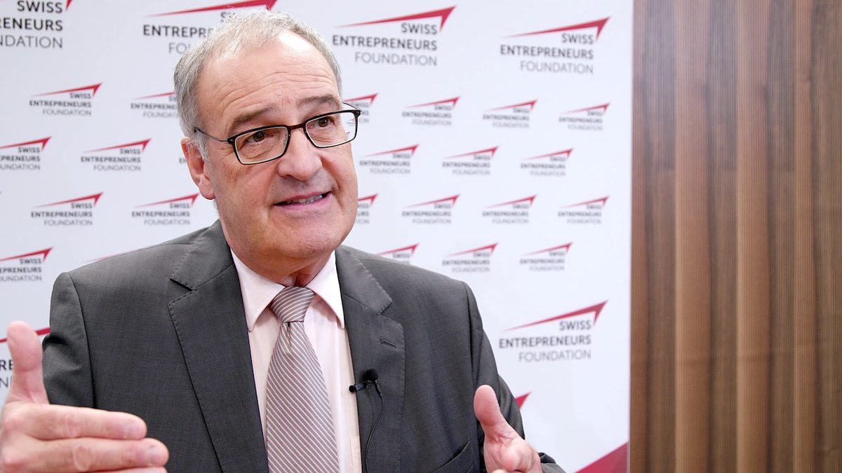 Short interview with Federal Councillor Guy Parmelin | swissef.ch